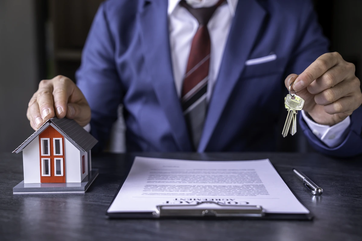 How Can A Real Estate Agent Lose Their License?